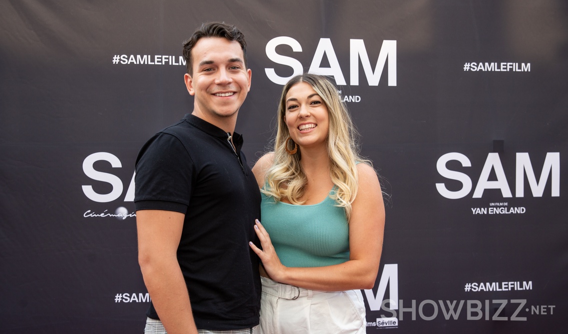 Fiançailles au pied de la tour Eiffel pour William Cloutier et sa belle ...