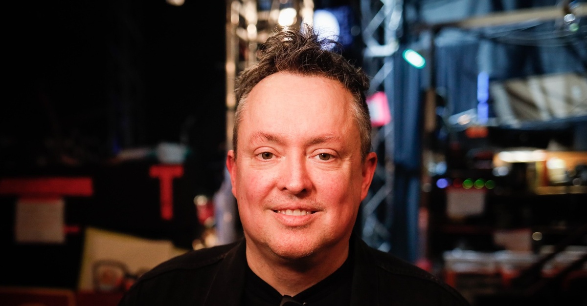 Mike Ward impressionne la galerie au En direct de l'univers de Stéphane ...