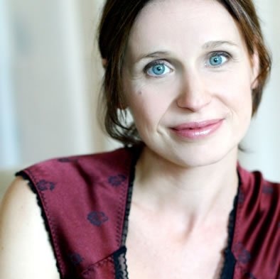 Lynda Johnson - Comédien - Showbizz.net