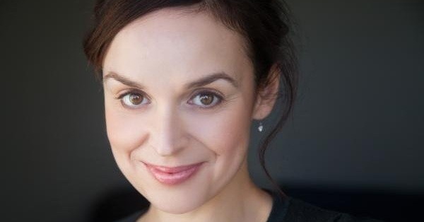 Jennie-Anne Walker - Personnages et oeuvres - Showbizz.net