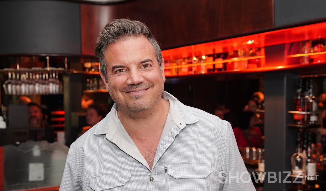 Charles Lafortune dévoile une photo du secondaire et il n'a pas changé ...