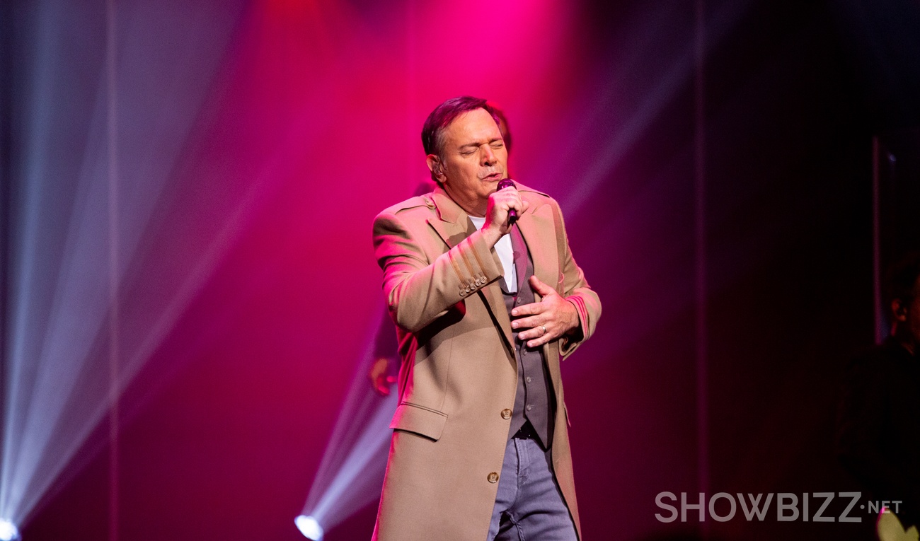 Comme au premier rendez-vous : Mario Pelchat fête ses 40 ans de ...