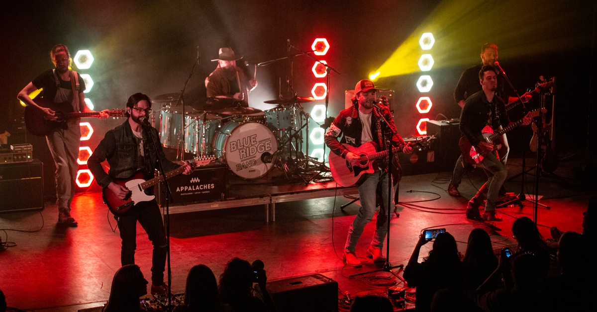 Un lancement festif pour le Blue Ridge Band - Showbizz.net