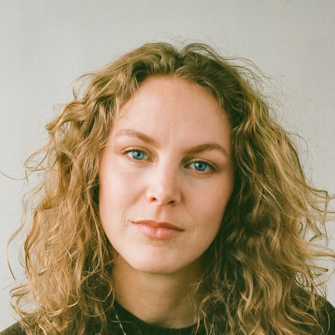 Gabrielle Poulin B. - Personnages - Showbizz.net