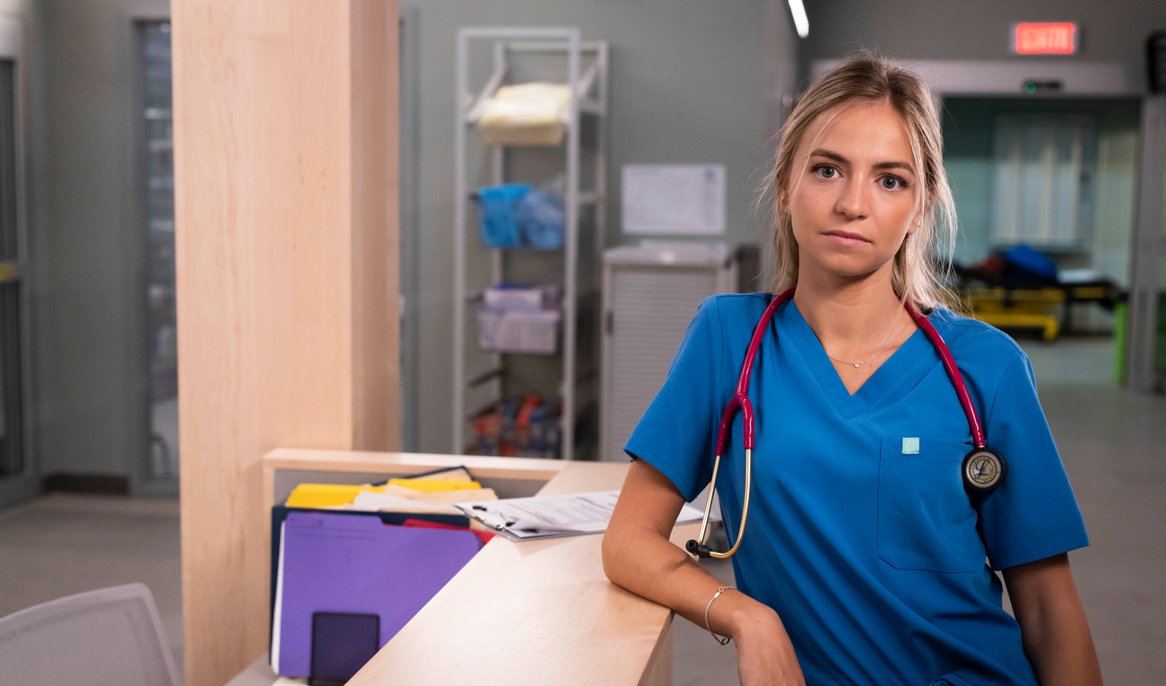 « STAT» : Ludivine Reding partage des photos en coulisses avec le chien ...