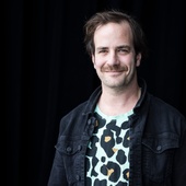 Robin-Joël Cool - Comédien, Auteur, Musicien - Showbizz.net