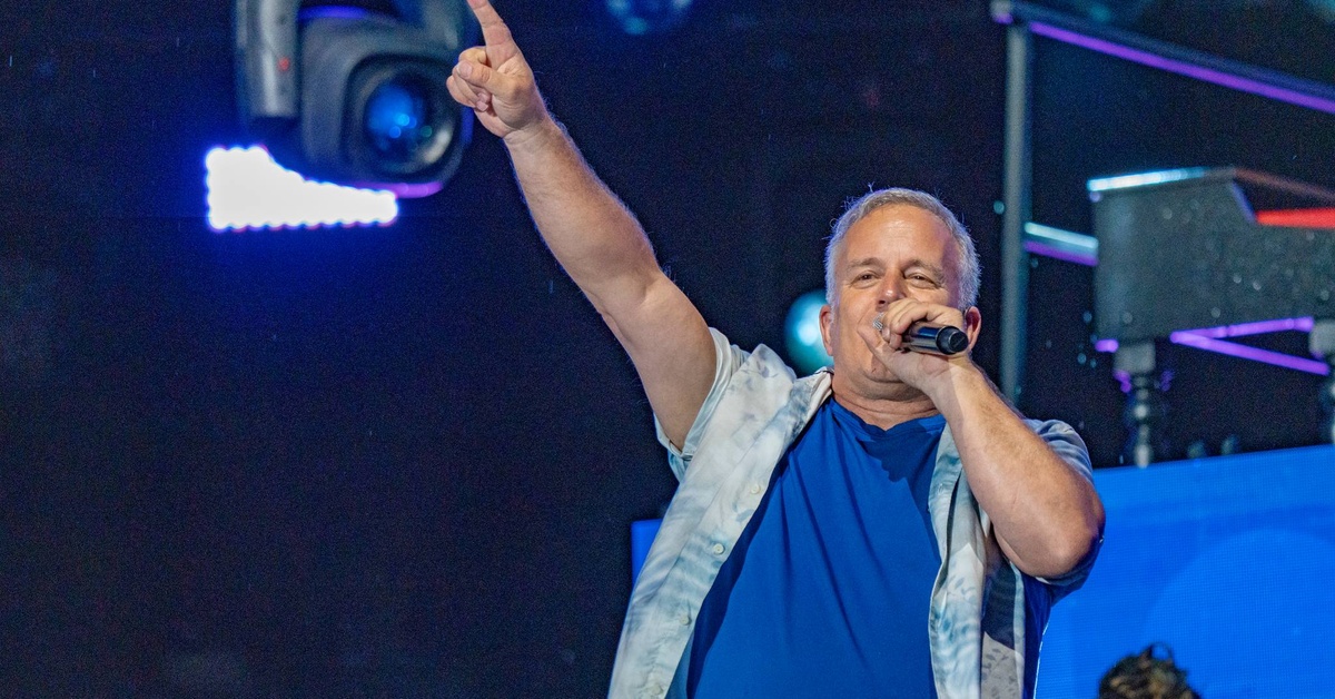 Le chanteur Marc Déry pose avec sa grande fille connue - Showbizz.net